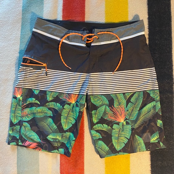 Quiksilver | Swim | Quicksilver Board Shorts | Poshmark